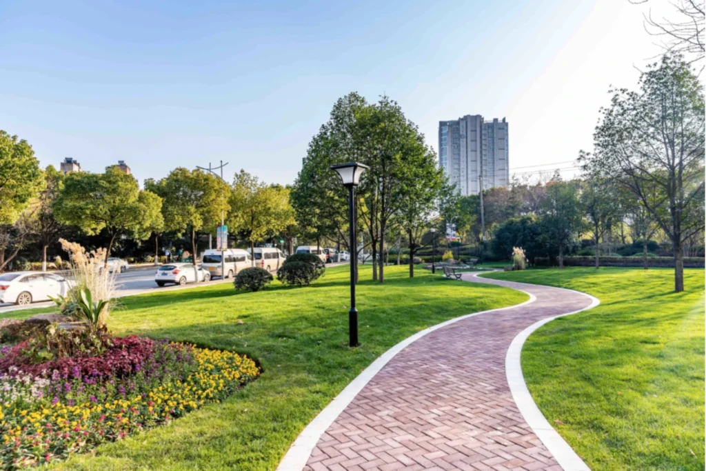 Commercial Landscaping Services & Artificial Turf | SunSouth Carolinas